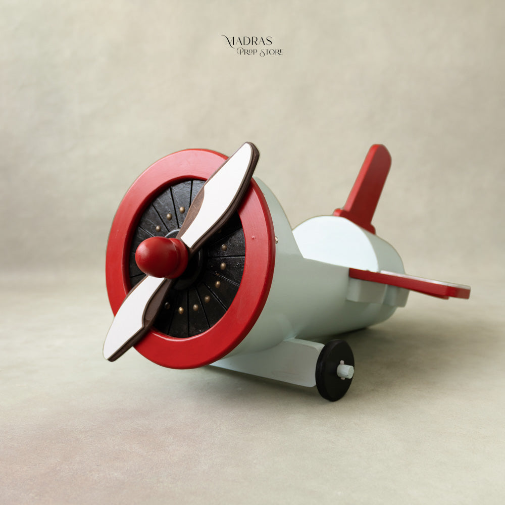 Aeroplane Prop With Dual Shade Wings – Madras Prop Store