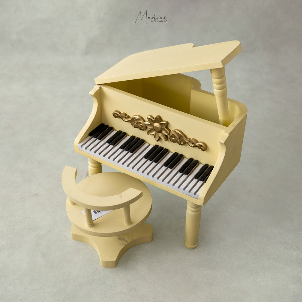 Grand Piano With Chair ( Premium Finish ) – Madras Prop Store
