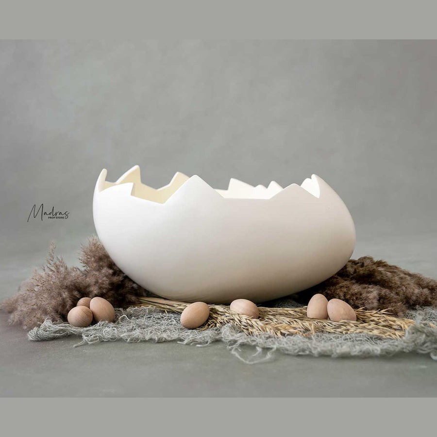 Artistic Themed Props – Madras Prop Store